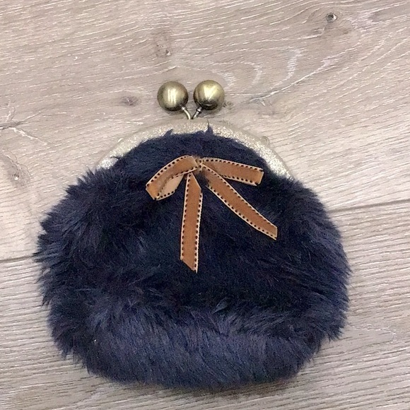 Miss Albright | Bags | Miss Albright Navy Blue Faux Fur Kisslock Clutch ...